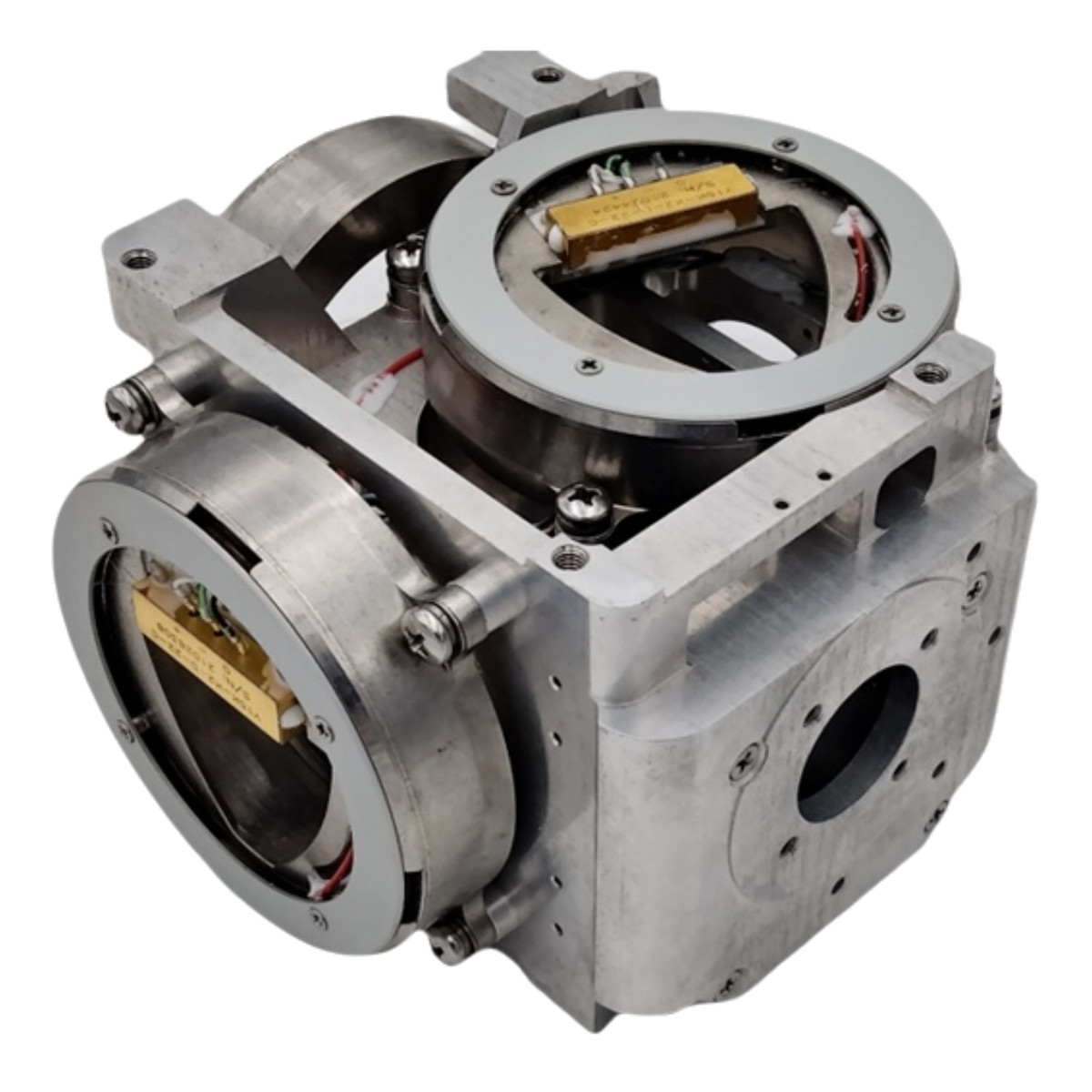 Anti-interference Three-axis Fiber Optic Gyro With Stable Performance